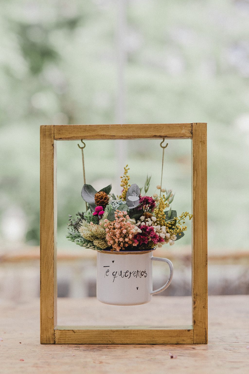 Flores en el Columpio - Tienda online de flores preservadas